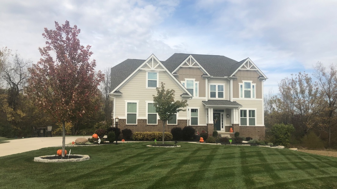 Lawn Care - DL Davis Lawn & Grounds